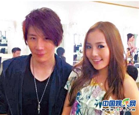 刘谦女友李蕴20岁再度发育 泳装写真秀升级身材组图 青岛新闻网