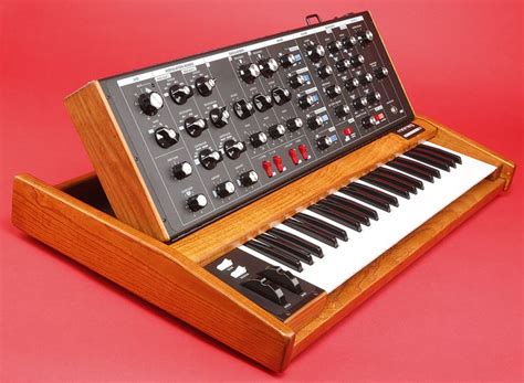 Moog Voyager Old School Moog Moog Synthesizer Vintage Synth