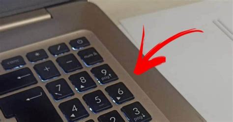 The Correct Way To Clean One Of The Dirtiest Household Objects The Keyboard