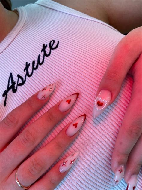 Pin By Jadeline Cruz On Nails Stylish Nails Gel Nails Heart Nails