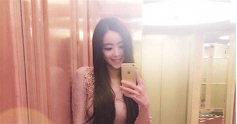 홍수아 근황 인형 외모명품 몸매 몰라보게 예뻐졌네