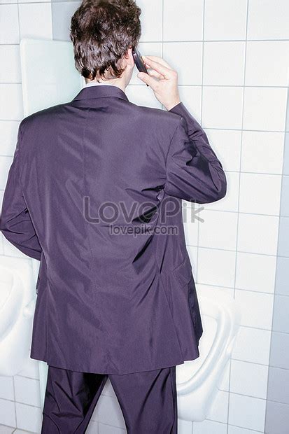 전화하는 남자 사진 무료 다운로드 Lovepik