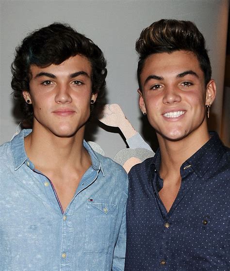 Omg Grayson Looks So Hot I Cant Dolan Twins Dolan Twins