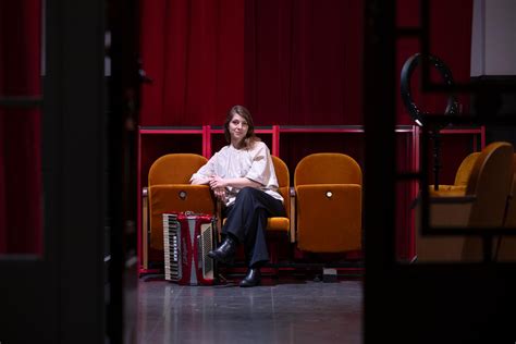 Dirigenten Sofia Winiarski 37 Får årets Bindefeld Stipendium För Konsert På Folkoperan