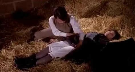 Должна быть в женщине какая то загадка Смотреть онлайн в поиске Яндекса по Видео