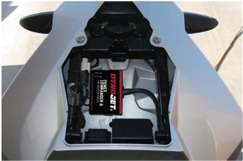 Dynojet Pc6 12021 Power Commander 6 Installation Guide