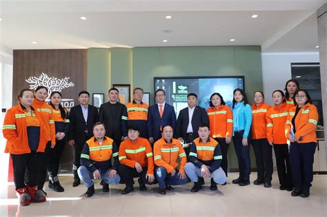 Тэрбум мод үндэсний хөдөлгөөний хүрээнд Орхон аймагт “Эрдэнэт 100 сая мод” хөтөл хэрэгжиж байна