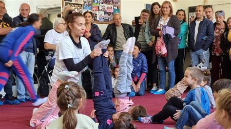 Петкратната световна шампионка по акробатика Боянка Ангелова започва да тренира деца и младежи в