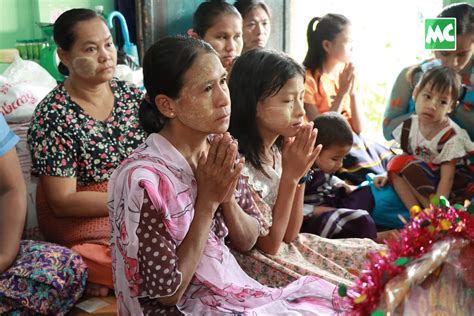 အိမ်သစ်တက်အလှူမှာ ပီတိမျက်ရည်ကျခဲ့တဲ့ တစ်ကိုယ်ရေမိခင်