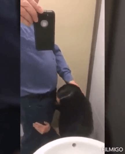 50 Vayathu Chief Doctor Ilam Pennai Ookum Latest Hot Sex Videos