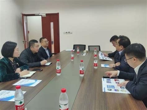 青岛金胶州集团总经理张旭东莅临青岛浩瀚全材半导体有限公司考察 青岛浩瀚全材半导体有限公司