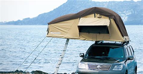 포토 캠핑족의 로망 멋진 Suv와 루프탑 텐트