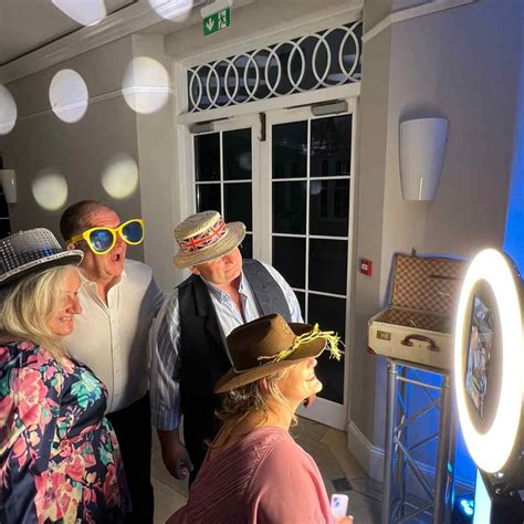 Photo Booth Hire Somerset Devon And Dorset — Prescott Entertainment