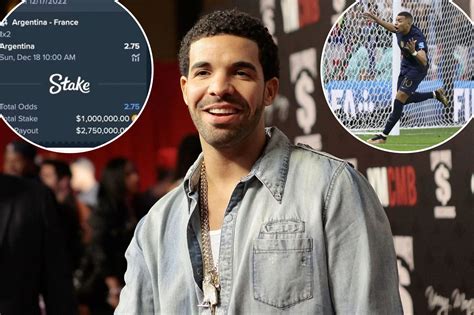 Drake Smiling 2022