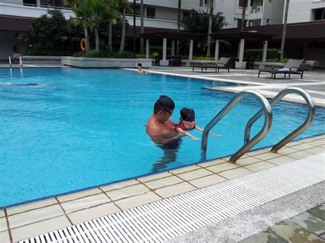 Health Freak Mommy Cassandras Second Swimming Lesson