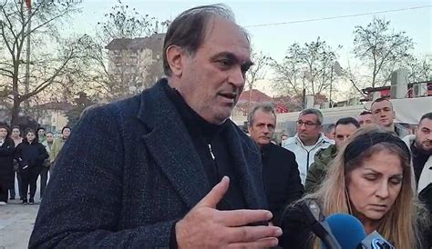 Таткото на Фросина „СУДОТ Е МАФИЈА“