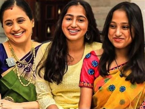 Devayani సుస్వాగతం హీరోయిన్ గుర్తుందా ఆమె ఇద్దరు కూతుళ్లు ఇప్పుడెలా ఉన్నారో చూస్తే స్టన్