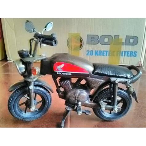 Jual Miniatur Sepeda Motor Honda Cb Logam 20cm Shopee Indonesia