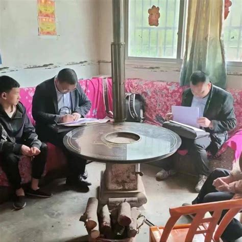 【乡镇人大】云雾土家族乡：“人大代表网格人”联合走访助推“大走访大排查大整改”工作走深做实辖区全乡风险