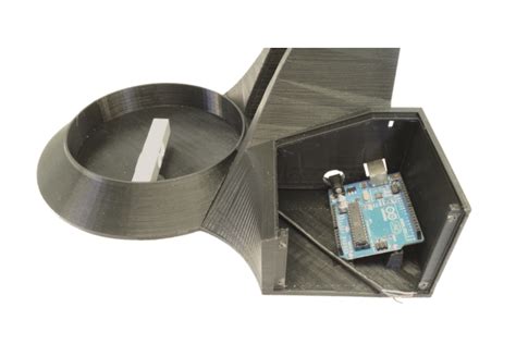 Felixmatic Automatically Feeds Your Cat At Preset Times Arduino Blog