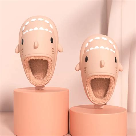 겨울 가정용 만화 상어 어린이 슬리퍼 커플 슬리퍼 실내 방수 두꺼운 바닥 남자 플러시 슬리퍼 Aliexpress