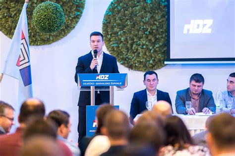 Domagoj Mikulić Ponovno Izabran Za Predsjednika Mladeži Hdz A Osječko Baranjske županije