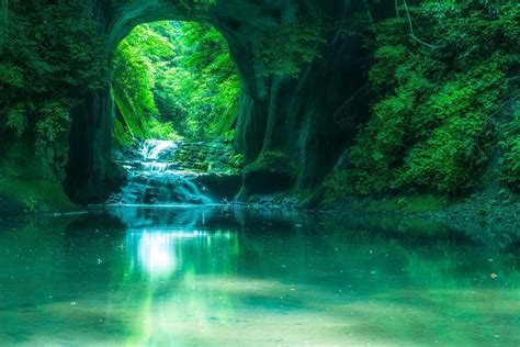 関東一人で癒やしスポットへ気分転換におすすめ12選 RETRIP リトリップ 濃溝の滝 美しい風景 絶景