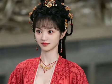 《大奉打更人》直到怀庆当上女帝，临安才知道，自己到底输在哪