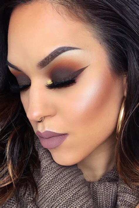 36 Best Winter Makeup Looks For The Holiday Season Winter Eye Makeup