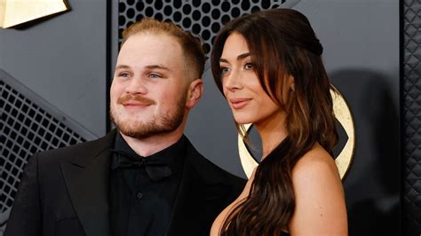 Zach Bryans Girlfriend And Dating History