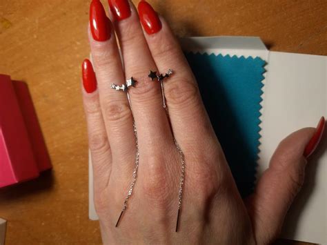 Серьги — цена 150 грн в каталоге Серьги Купить аксессуары по доступной цене на Шафе Украина