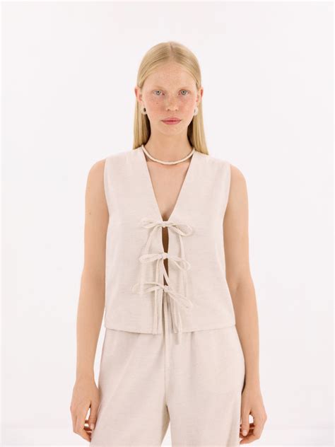 Жіночі костюми купити костюм для жінок у Львові продаж красивих жіночих костюмів Ціни на Diadia