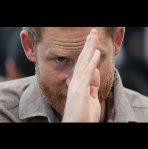 Чутовен скандал тресе кралското семейство принц Хари е изправен пред обвинения в малтретиране