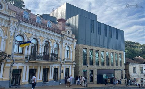 Київському театру на Подолі планують присвоїти імя його засновника Віталія Малахова Вечірній Київ