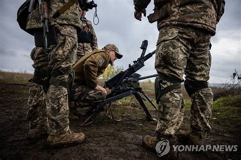 러시아 동부전선 미친 포격…남부 탈환 나선 우크라 격전 임박