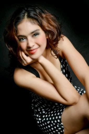 10 Hot Sexy Sahira Anjani Bikini Pics