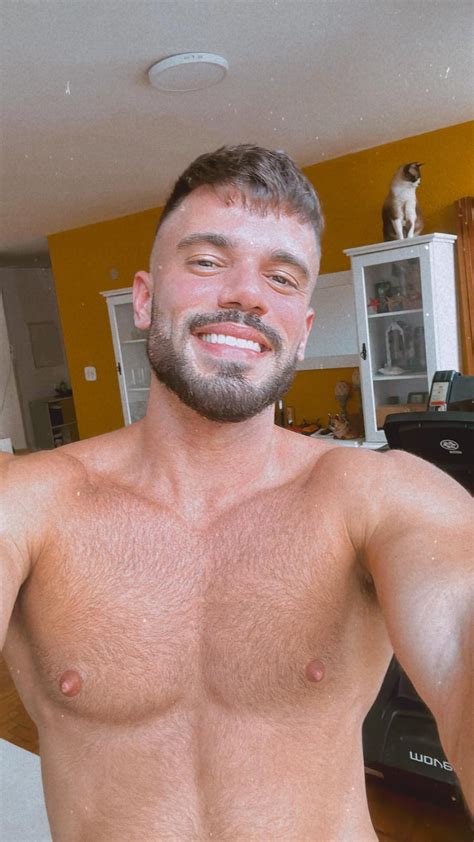 😁 Or 🙂 R Cuteguys