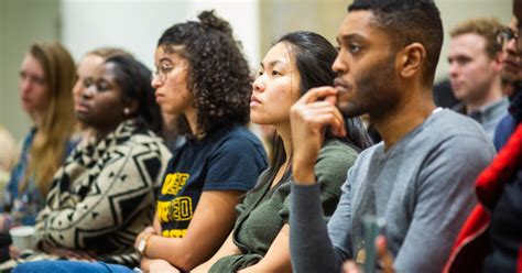 Van Andel Institute Lecturer Examines How Educators Navigate Ai In Schools Wgvu News