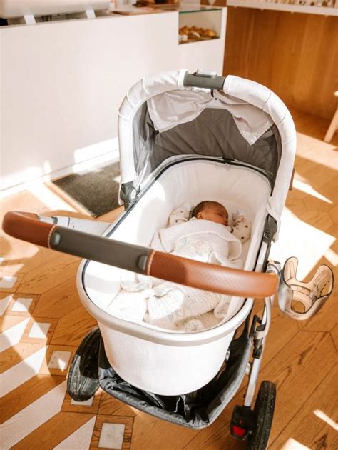 Quand Passer Du Cosy à La Poussette De A à Z Toutpiti