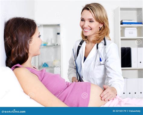 Doctor With Pregnant Woman Stock Image Image Of Smiling 22155179