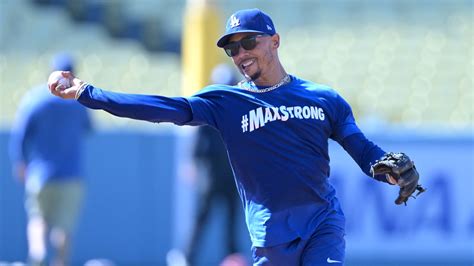 Mookie Betts To Play Right Bat Second When He Returns For Dodgers