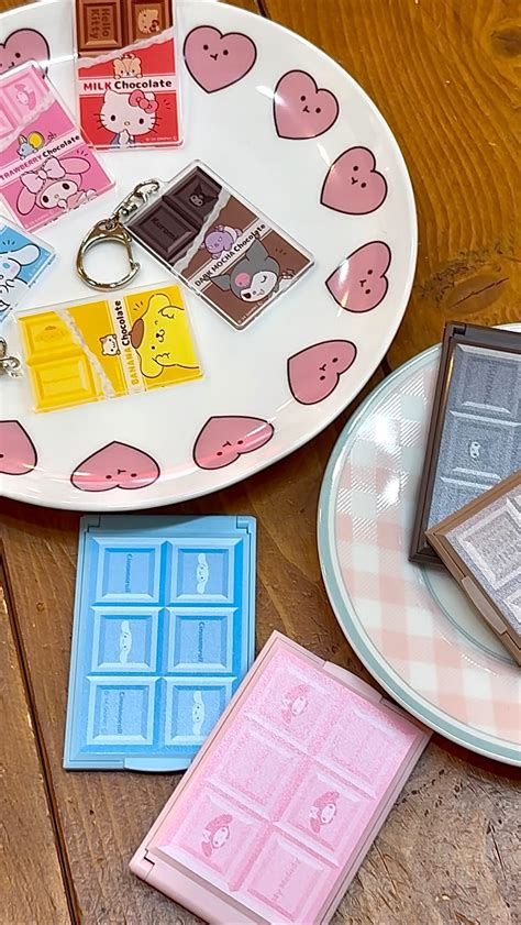 아인마밍 𝗔𝗶𝗻𝗺𝗮𝗺𝗶𝗻𝗴 울산소품샵 선물가게 🎄 12월 25일 크리스마스 첫 피드 여러분들 즐거운 크리스마스 보내고 계시나요 주인장은 오늘도 매장을 지키고