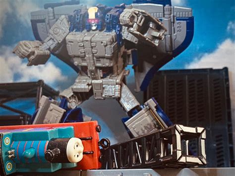 スイカワープ on Twitter RT TFkadome922 皆でトランスフォーマーを盛り上げよう 夜のフィギュア撮影会