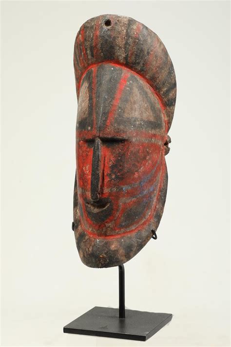 Early Papua New Guinea Sepik Hard Wood Yam Mask Red And Black For Sale At 1stdibs