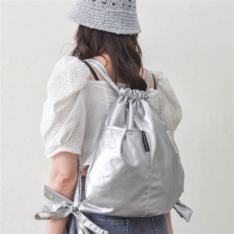 폐섬유 리사이클 두매듭 리본 백팩 은색