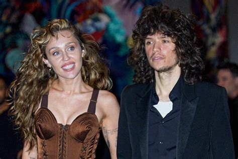 Miley Cyrus And Maxx Morando Match Step Out With Matching Curly Hairstyles