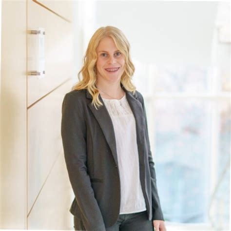 Elina Stehle Assistentin Steuerberatung Und Wirtschaftsprüfung Rwt