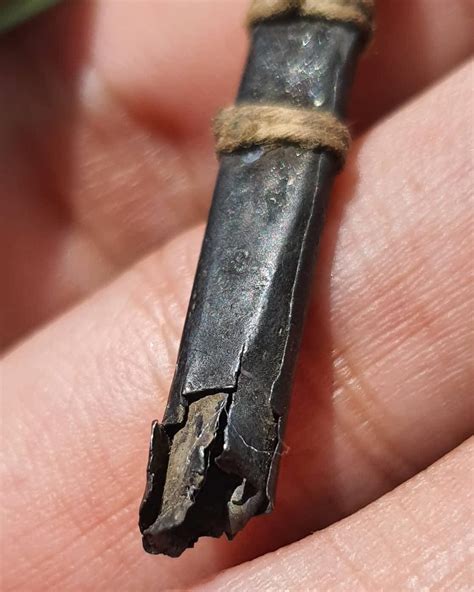 ตะกรุดจันทร์เพ็ญเนื้อเงิ ตะขอช้างคชกุศเครื่องรางวัตถุมงคล