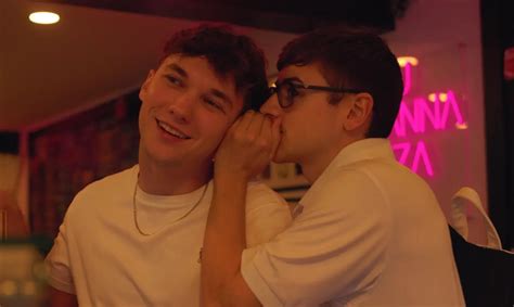 2 Viral Twinks Break The Internet With A Second Thought So Gay