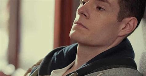 Một Tuần Liền Thức đêm Xem Phim Sex Education Tôi Rút Ra 2 Phương Pháp